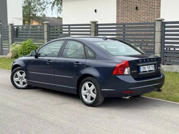 Zils Volvo S40 2012 Jelgava, ar dzinēja tilpumu 2.00 L un nobraukumu 281 tūkst. km par 5500 €, foto 2 vietnē AUTOMOTO.COM.LV