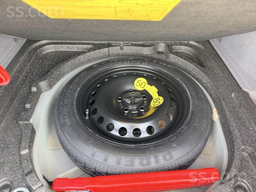 Brūns Volvo S40 2007 Rīga, ar dzinēja tilpumu 1.60 L un nobraukumu 265 tūkst. km par 3995 €, foto 7 vietnē AUTOMOTO.COM.LV