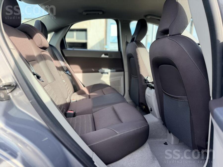Brūns Volvo S40 2007 Rīga, ar dzinēja tilpumu 1.60 L un nobraukumu 265 tūkst. km par 3995 €, foto 15 vietnē AUTOMOTO.COM.LV