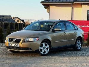 Brown Volvo S40 2009 in Jelgava, with an engine capacity of 1.60 L and mileage of 300 thousand km for 3990 €, photo 4 on AUTOMOTO.COM.LV
