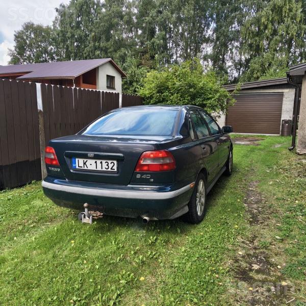 Зеленый Вольво С40 1998 в Валмиера, объемом двигателя 1.80 л и пробегом 234 тыс. км за 500 €, фото 4 на AUTOMOTO.COM.LV