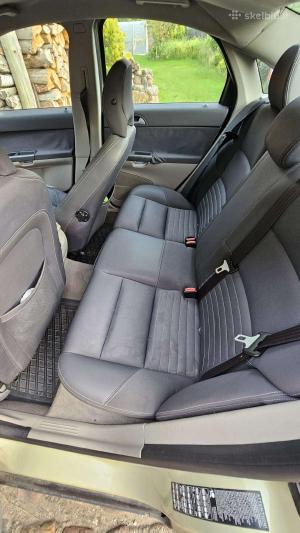 Zaļš Volvo S40 2004 Viļņa, ar dzinēja tilpumu 2.40 L un nobraukumu 275 tūkst. km par 600 €, foto 13 vietnē AUTOMOTO.COM.LV
