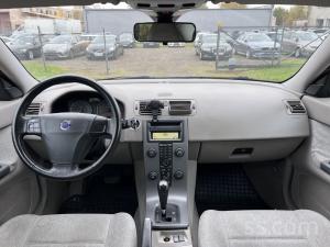 Zaļš Volvo S40 2004 Limbaži, ar dzinēja tilpumu 2.40 L un nobraukumu 183 tūkst. km par 2450 €, foto 13 vietnē AUTOMOTO.COM.LV