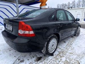 Zaļš Volvo S40 2005 Viļņa, ar dzinēja tilpumu 2.40 L un nobraukumu 249 tūkst. km par 2600 €, foto 8 vietnē AUTOMOTO.COM.LV