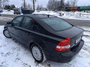 Zaļš Volvo S40 2005 Viļņa, ar dzinēja tilpumu 2.40 L un nobraukumu 249 tūkst. km par 2600 €, foto 11 vietnē AUTOMOTO.COM.LV