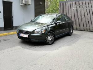 Green Volvo S40 2006 in Riga, with an engine capacity of 1.80 L and mileage of 314 thousand km for 1590 €, photo  on AUTOMOTO.COM.LV