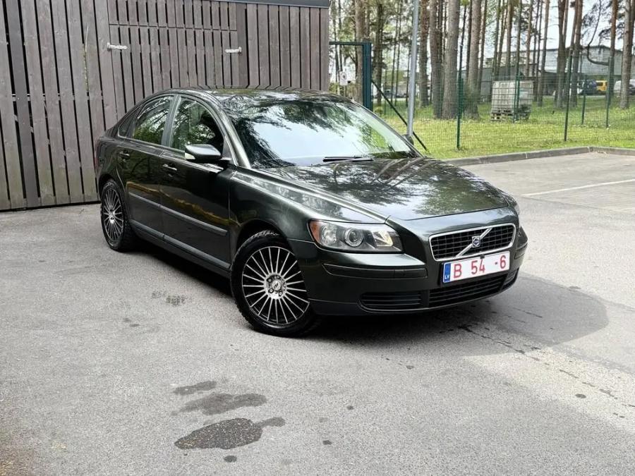 Зеленый Вольво С40 2006 в Рига, объемом двигателя 1.80 л и пробегом 314 тыс. км за 1590 €, фото 4 на AUTOMOTO.COM.LV