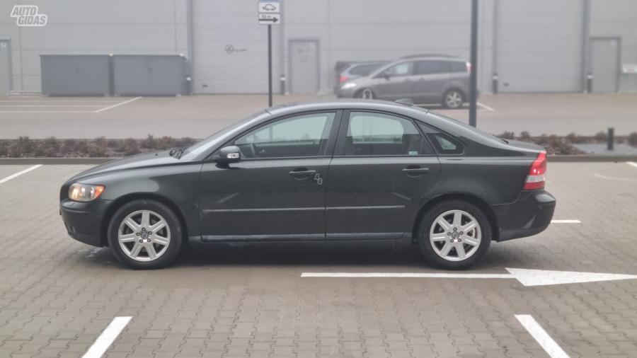 Zaļš Volvo S40 2007 Viļņa, ar dzinēja tilpumu 2.40 L un nobraukumu 426 tūkst. km par 2350 €, foto 2 vietnē AUTOMOTO.COM.LV