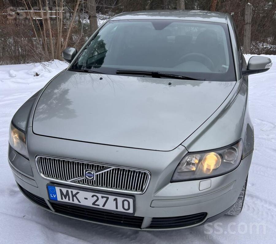 Зеленый Вольво С40 2007 в Рига, объемом двигателя 2.40 л и пробегом 225 тыс. км за 2500 €, фото 1 на AUTOMOTO.COM.LV