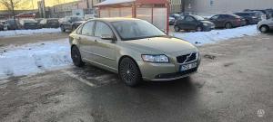 Green Volvo S40 2008 in Vilnius, with an engine capacity of 2.44 L and mileage of 94 thousand km for 3999 €, photo 3 on AUTOMOTO.COM.LV