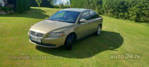 Zaļš Volvo S40 2008 Kehra, ar dzinēja tilpumu 1.60 L un nobraukumu 473 tūkst. km par 1499 €, foto 3 vietnē AUTOMOTO.COM.LV