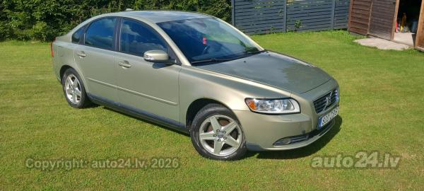 Zaļš Volvo S40 2008 Kehra, ar dzinēja tilpumu 1.60 L un nobraukumu 473 tūkst. km par 1499 €, foto 3 vietnē AUTOMOTO.COM.LV