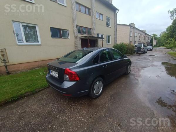 Pelēks Volvo S40 2008 Dobele, ar dzinēja tilpumu 1.60 L un nobraukumu 203 tūkst. km par 2100 €, foto 4 vietnē AUTOMOTO.COM.LV