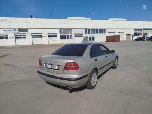 Grey Volvo S40 1998 in Panevezys, with an engine capacity of 1.95 L and mileage of 312 thousand km for 450 €, photo 5 on AUTOMOTO.COM.LV