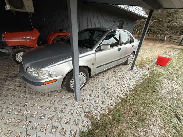 Pelēks Volvo S40 2000 Plungė, ar dzinēja tilpumu 0.00 L un nobraukumu 120 tūkst. km par 1200 €, foto 5 vietnē AUTOMOTO.COM.LV