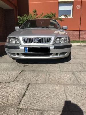 Pelēks Volvo S40 2001 Klaipėda, ar dzinēja tilpumu 1.95 L un nobraukumu 140 tūkst. km par 420 €, foto 4 vietnē AUTOMOTO.COM.LV