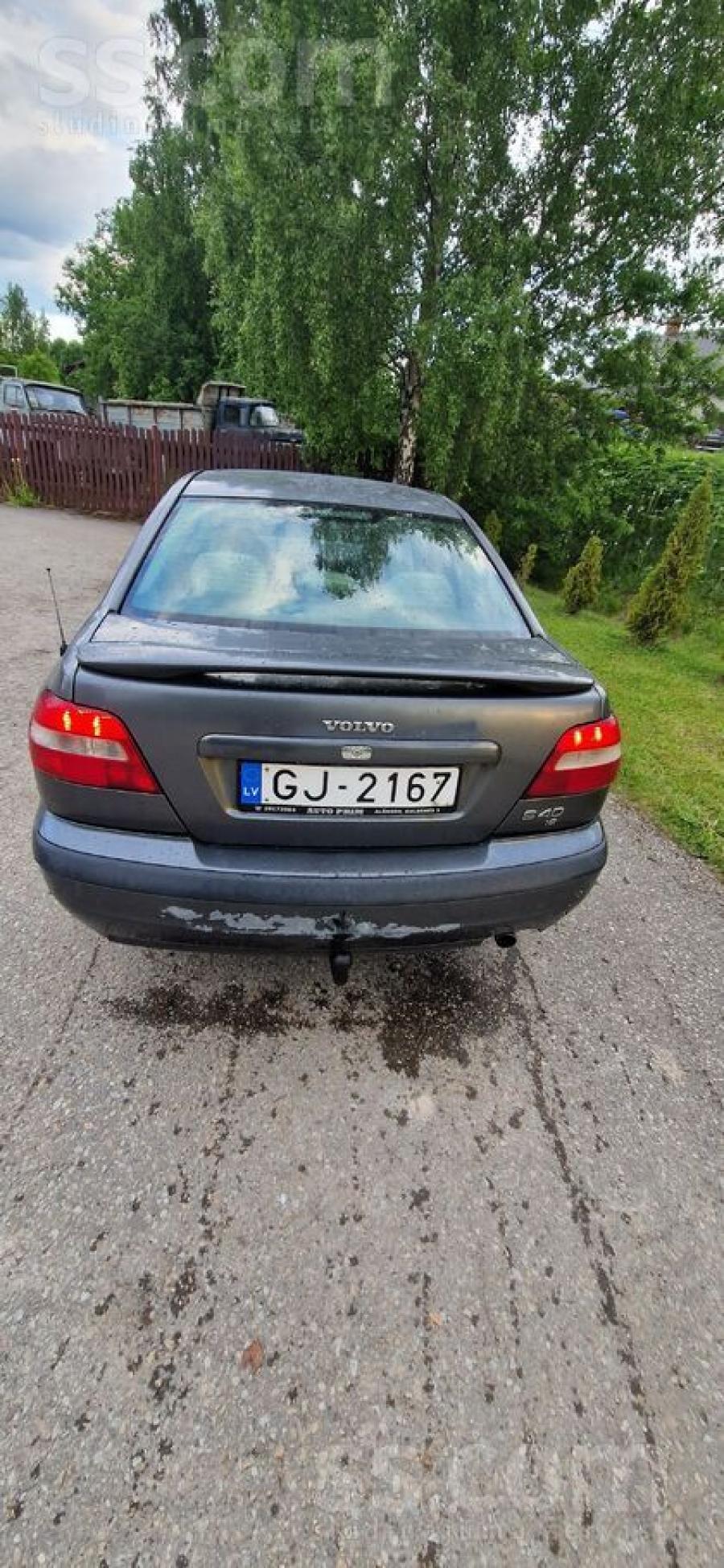 Grey Volvo S40 2003 in Valmiera, with an engine capacity of 1.80 L and mileage of 311 thousand km for 450 €, photo 3 on AUTOMOTO.COM.LV