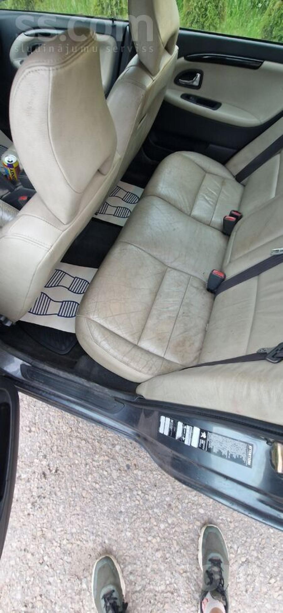 Grey Volvo S40 2003 in Valmiera, with an engine capacity of 1.80 L and mileage of 311 thousand km for 450 €, photo 6 on AUTOMOTO.COM.LV