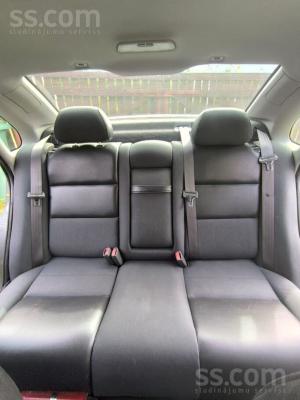 Pelēks Volvo S40 2003 Rīga, ar dzinēja tilpumu 1.90 L un nobraukumu 273 tūkst. km par 700 €, foto 9 vietnē AUTOMOTO.COM.LV