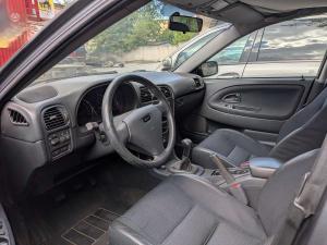 Grey Volvo S40 2003 in Vilnius, with an engine capacity of 1.87 L and mileage of 266 thousand km for 460 €, photo 4 on AUTOMOTO.COM.LV
