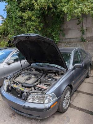 Grey Volvo S40 2003 in Vilnius, with an engine capacity of 1.87 L and mileage of 266 thousand km for 460 €, photo 6 on AUTOMOTO.COM.LV
