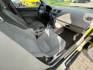 Pelēks Volvo S40 2004 Rīga, ar dzinēja tilpumu 2.00 L un nobraukumu 0 tūkst. km par 3000 €, foto 8 vietnē AUTOMOTO.COM.LV