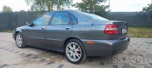 Pelēks Volvo S40 2004 Rīga, ar dzinēja tilpumu 1.80 L un nobraukumu 219 tūkst. km par 1750 €, foto 3 vietnē AUTOMOTO.COM.LV