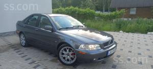 Pelēks Volvo S40 2004 Rīga, ar dzinēja tilpumu 1.80 L un nobraukumu 219 tūkst. km par 1750 €, foto 4 vietnē AUTOMOTO.COM.LV