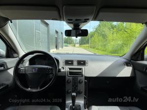 Серый Вольво С40 2004 в Таллин, объемом двигателя 2.40 л и пробегом 338 тыс. км за 1850 €, фото 8 на AUTOMOTO.COM.LV