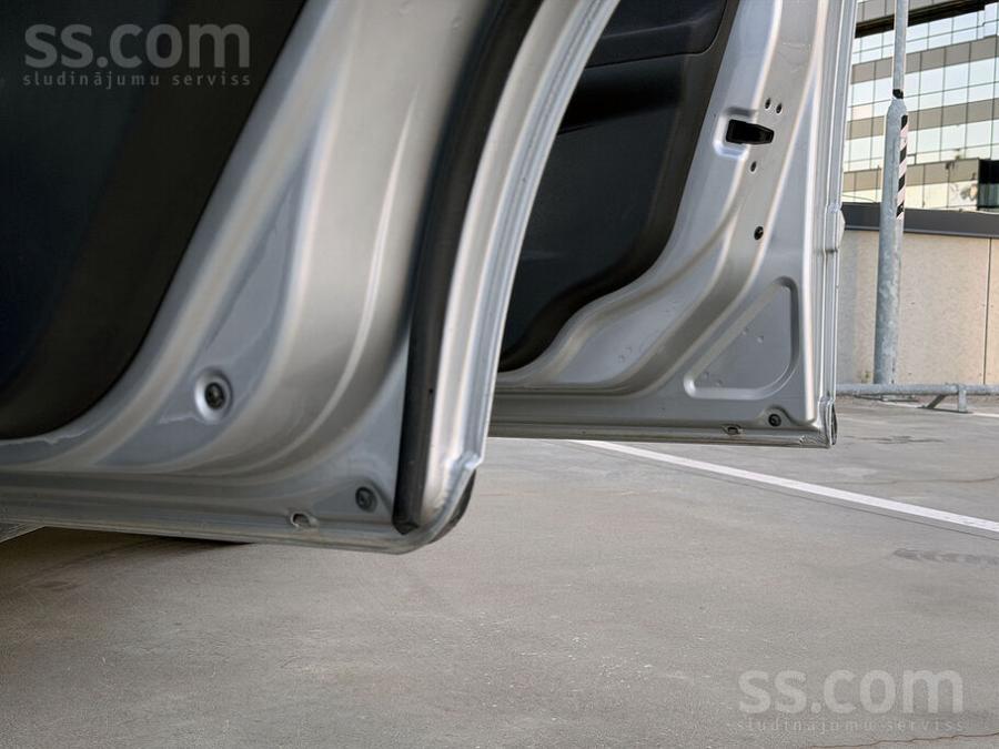Pelēks Volvo S40 2004 Rīga, ar dzinēja tilpumu 2.00 L un nobraukumu 342 tūkst. km par 2250 €, foto 16 vietnē AUTOMOTO.COM.LV