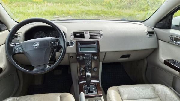 Pelēks Volvo S40 2004 Rīga, ar dzinēja tilpumu 2.50 L un nobraukumu 177 tūkst. km par 1700 €, foto 7 vietnē AUTOMOTO.COM.LV