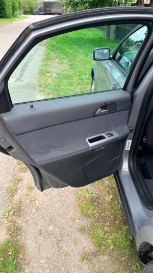 Grey Volvo S40 2004 in Siauliai, with an engine capacity of 2.00 L and mileage of 255 thousand km for 1300 €, photo 17 on AUTOMOTO.COM.LV