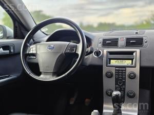 Pelēks Volvo S40 2004 Liepāja, ar dzinēja tilpumu 2.40 L un nobraukumu 256 tūkst. km par 1950 €, foto 14 vietnē AUTOMOTO.COM.LV