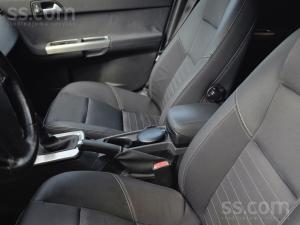 Pelēks Volvo S40 2004 Liepāja, ar dzinēja tilpumu 2.40 L un nobraukumu 256 tūkst. km par 1950 €, foto 17 vietnē AUTOMOTO.COM.LV