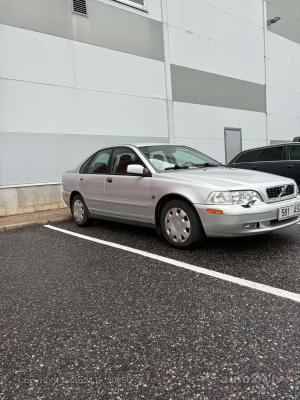 Grey Volvo S40 2004 in Tallinn, with an engine capacity of 1.90 L and mileage of 113 thousand km for 1900 €, photo  on AUTOMOTO.COM.LV