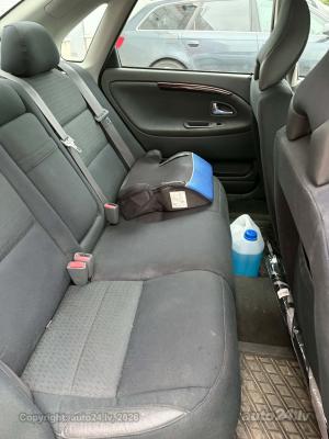 Grey Volvo S40 2004 in Tallinn, with an engine capacity of 1.90 L and mileage of 113 thousand km for 1900 €, photo 5 on AUTOMOTO.COM.LV