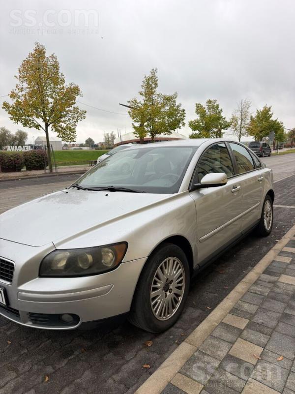 Pelēks Volvo S40 2004 Jelgava, ar dzinēja tilpumu 2.00 L un nobraukumu 355 tūkst. km par 1600 €, foto 6 vietnē AUTOMOTO.COM.LV