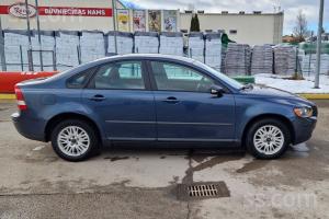 Grey Volvo S40 2005 in Jelgava, with an engine capacity of 1.60 L and mileage of 339 thousand km for 1550 €, photo 5 on AUTOMOTO.COM.LV