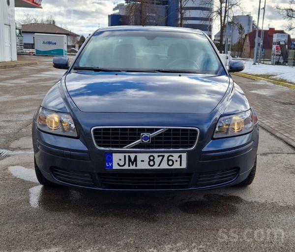 Pelēks Volvo S40 2005 Jelgava, ar dzinēja tilpumu 1.60 L un nobraukumu 339 tūkst. km par 1550 €, foto 7 vietnē AUTOMOTO.COM.LV