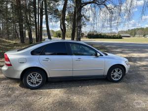 Pelēks Volvo S40 2005 Jurbarkas, ar dzinēja tilpumu 1.80 L un nobraukumu 184 tūkst. km par 2350 €, foto 3 vietnē AUTOMOTO.COM.LV