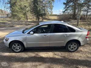 Pelēks Volvo S40 2005 Jurbarkas, ar dzinēja tilpumu 1.80 L un nobraukumu 184 tūkst. km par 2350 €, foto 6 vietnē AUTOMOTO.COM.LV