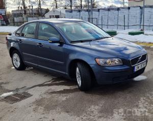 Grey Volvo S40 2005 in Jelgava, with an engine capacity of 1.60 L and mileage of 339 thousand km for 1650 €, photo  on AUTOMOTO.COM.LV