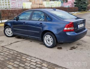 Серый Вольво С40 2005 в Елгава, объемом двигателя 1.60 л и пробегом 339 тыс. км за 1650 €, фото 3 на AUTOMOTO.COM.LV