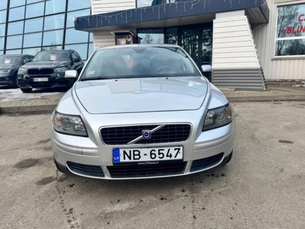 Серый Вольво С40 2005 в Рига, объемом двигателя 1.60 л и пробегом 252 тыс. км за 1750 €, фото 6 на AUTOMOTO.COM.LV