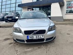 Grey Volvo S40 2005 in Riga, with an engine capacity of 1.60 L and mileage of 252 thousand km for 1750 €, photo 7 on AUTOMOTO.COM.LV