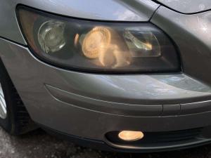 Pelēks Volvo S40 2005 Alīta, ar dzinēja tilpumu 1.56 L un nobraukumu 4 tūkst. km par 1550 €, foto 14 vietnē AUTOMOTO.COM.LV