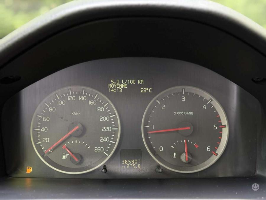 Pelēks Volvo S40 2005 Alīta, ar dzinēja tilpumu 1.56 L un nobraukumu 4 tūkst. km par 1550 €, foto 15 vietnē AUTOMOTO.COM.LV