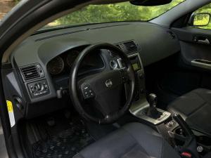 Pelēks Volvo S40 2005 Alīta, ar dzinēja tilpumu 1.56 L un nobraukumu 4 tūkst. km par 1550 €, foto 16 vietnē AUTOMOTO.COM.LV
