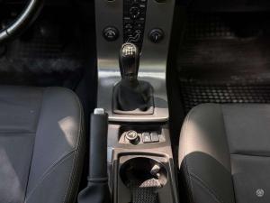 Pelēks Volvo S40 2005 Alīta, ar dzinēja tilpumu 1.56 L un nobraukumu 4 tūkst. km par 1550 €, foto 27 vietnē AUTOMOTO.COM.LV