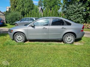 Pelēks Volvo S40 2005 Kauņa, ar dzinēja tilpumu 2.40 L un nobraukumu 283 tūkst. km par 1650 €, foto 5 vietnē AUTOMOTO.COM.LV